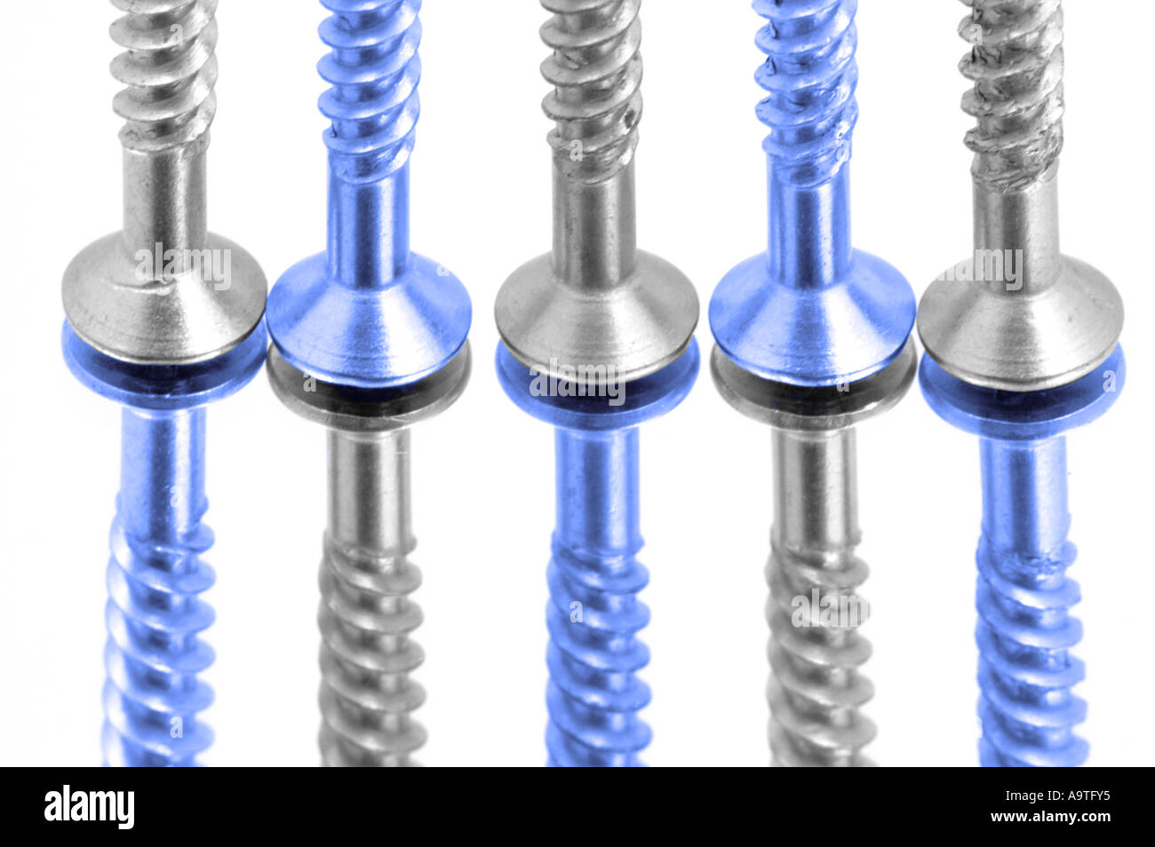 5 wood screws Stock Photo - Alamy