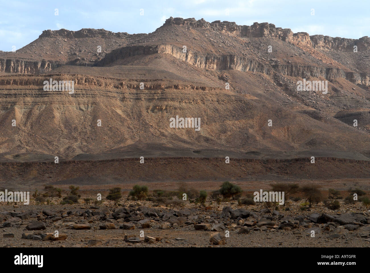Mountains in the Adrar region Mauritania Stock Photo - Alamy