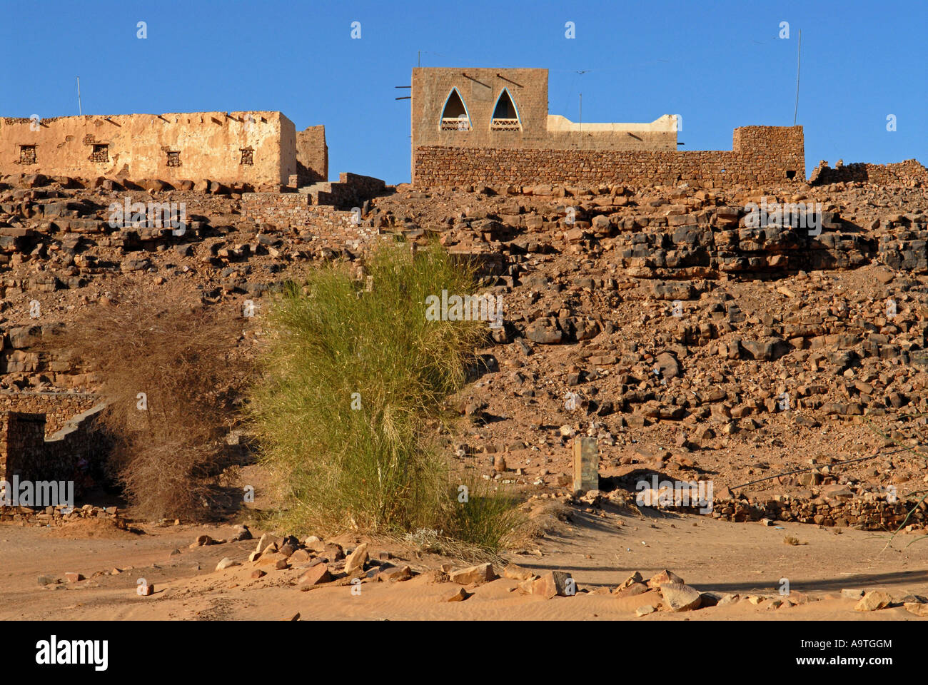 The ancient city of Ouadane Adrar region Mauritania Stock Photo - Alamy