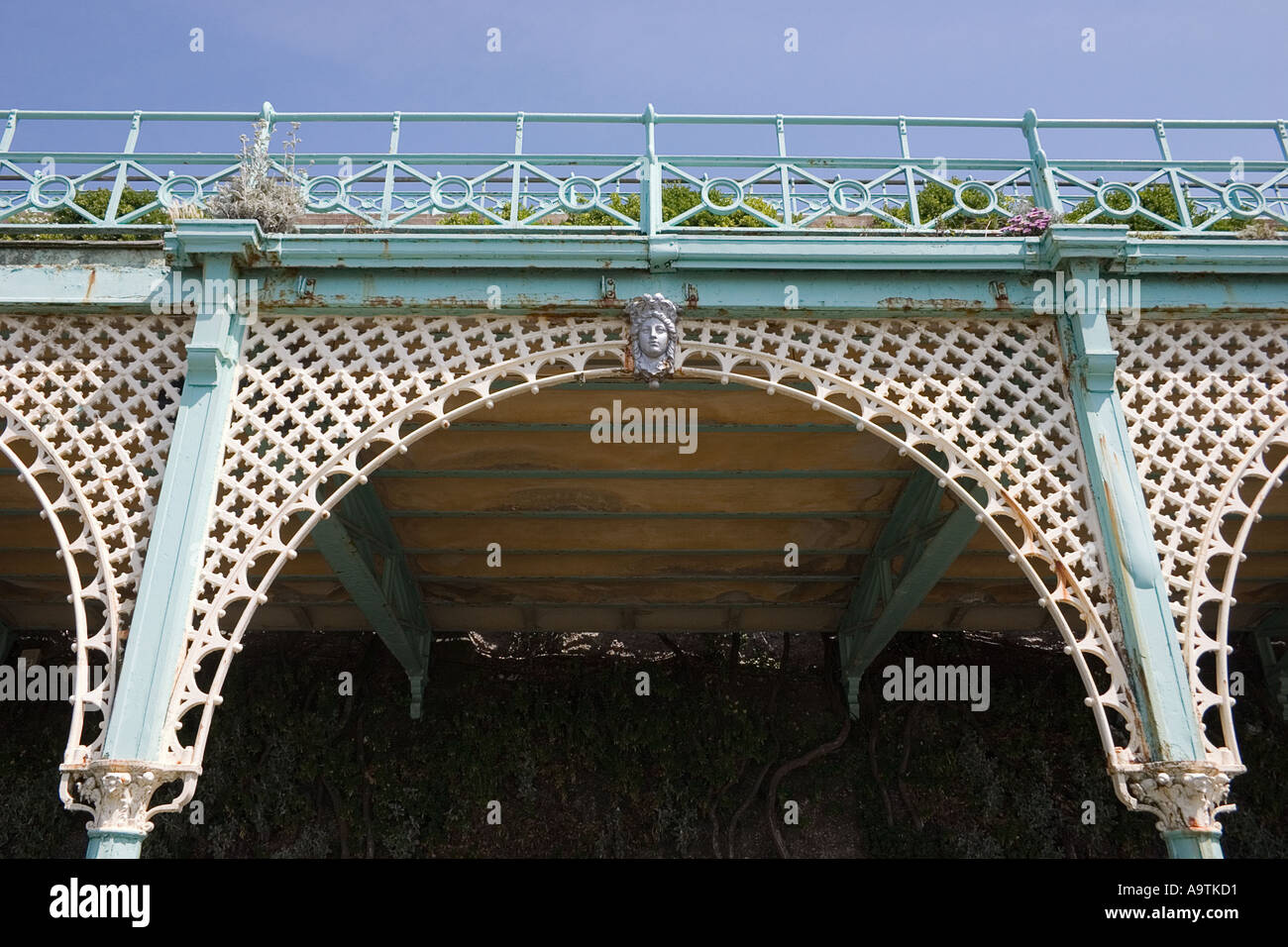 Victorian arches hi-res stock photography and images - Alamy
