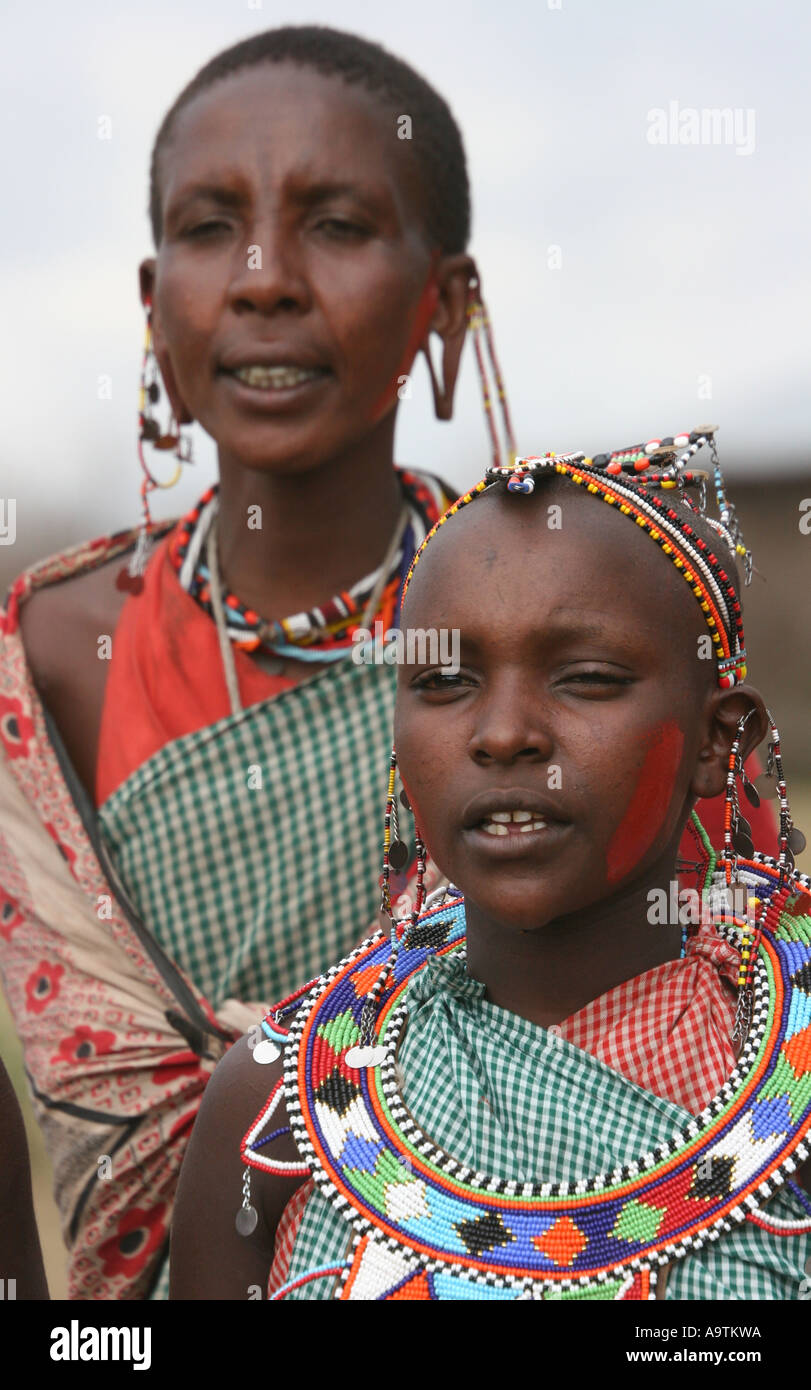 Decorated Masai woman in traditional costume Stock Photo - Alamy
