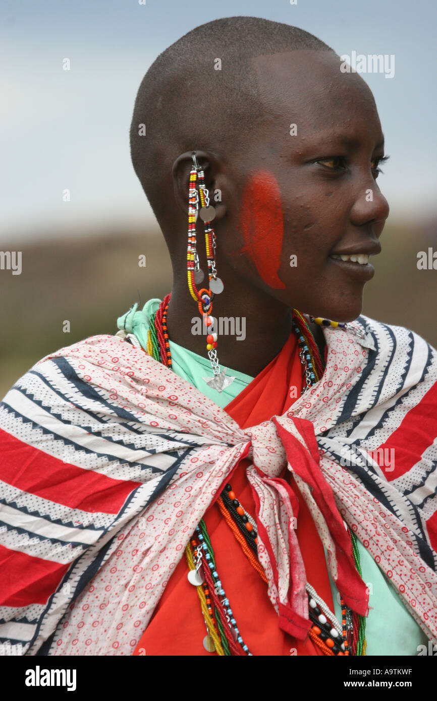 Decorated Masai woman in traditional costume Stock Photo - Alamy