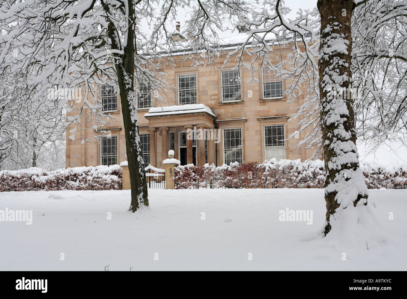 Georgian house snow winter hi-res stock photography and images - Alamy