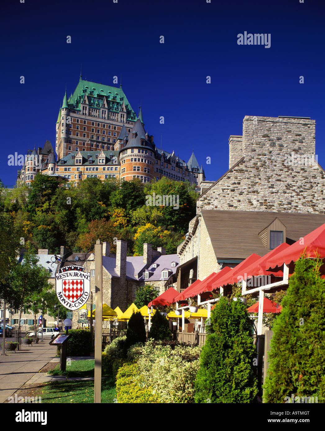 Chateau frontenac fall hi-res stock photography and images - Alamy