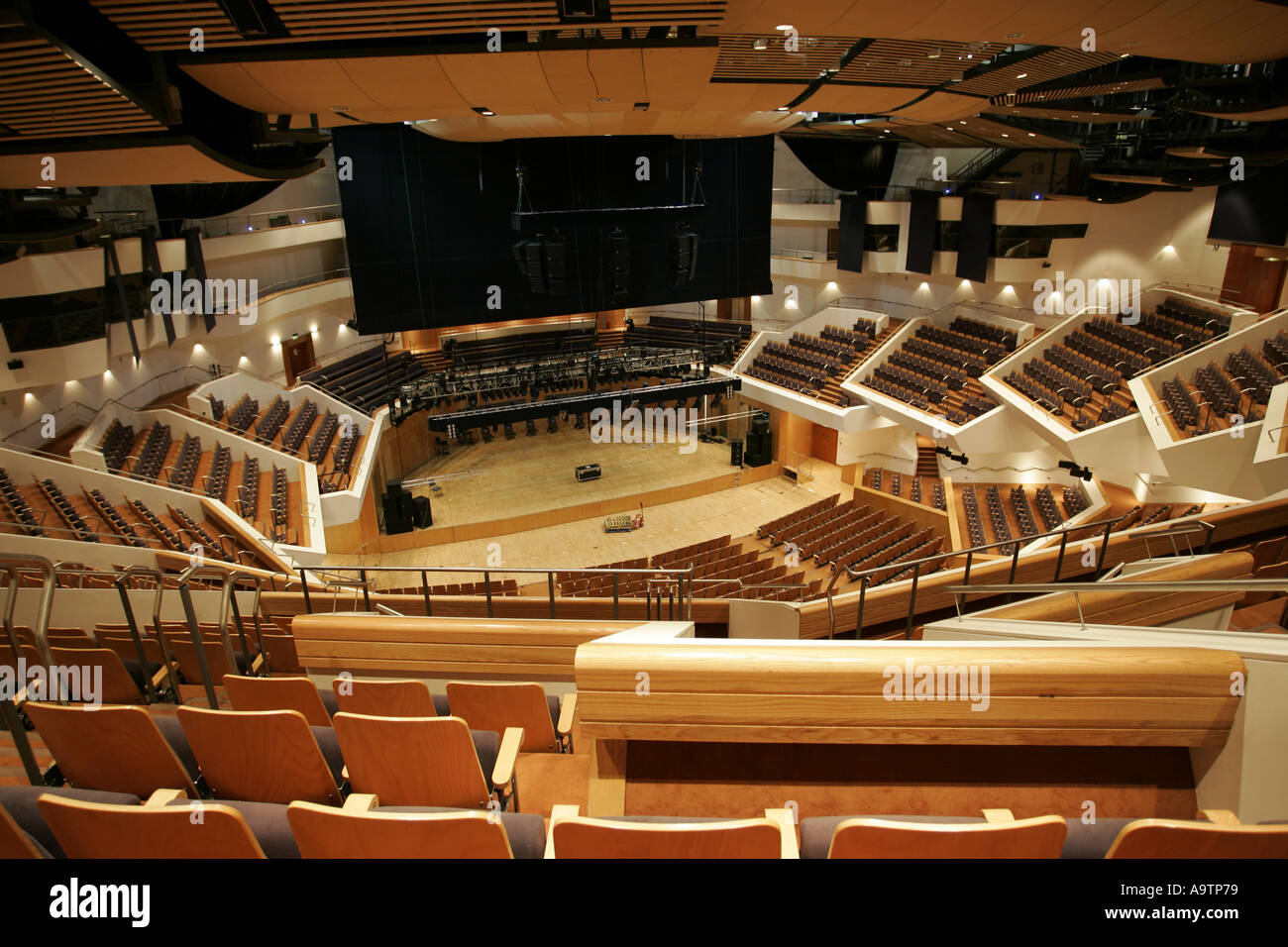 Inside the Waterfront Hall Belfast Stock Photo: 4060792 - Alamy