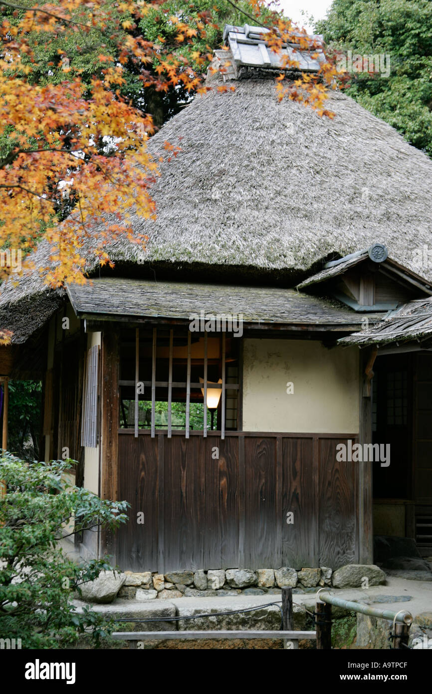 Traditional tea house in Kyoto Japan Stock Photo - Alamy