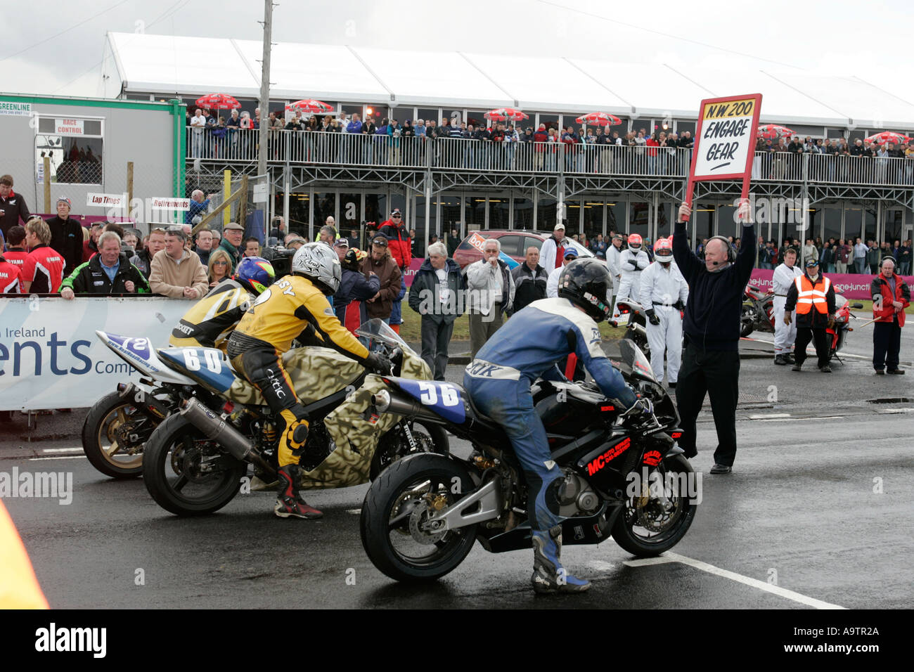 Grid start hi-res stock photography and images - Alamy