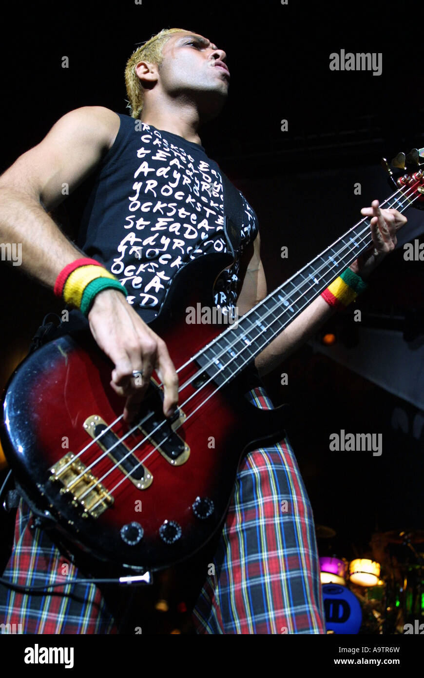 NO DOUBT - US group with Tony Kanal Stock Photo - Alamy