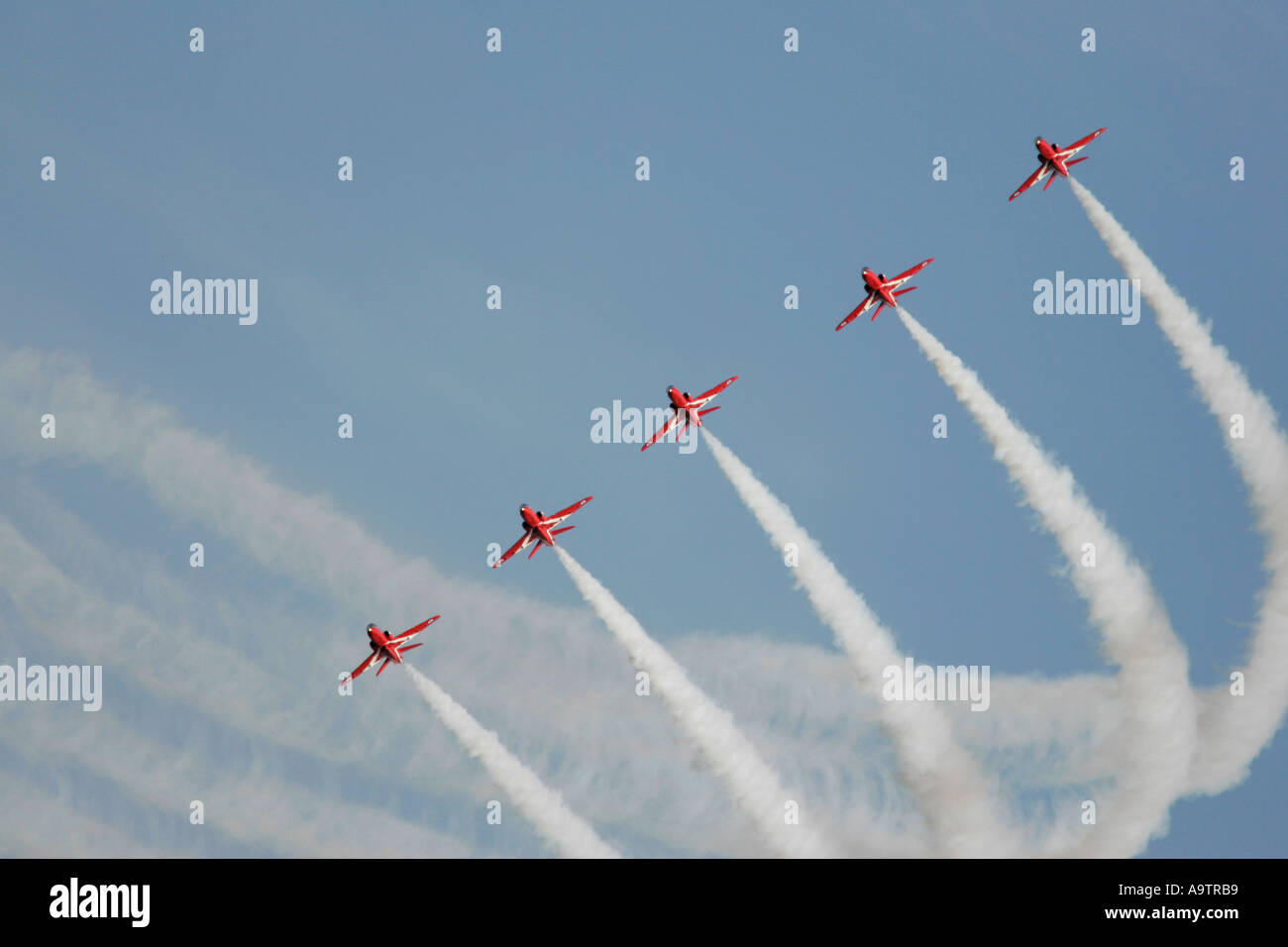 Royal Air Force Hawk T1A aerobatic display team Red Arrows at the ...