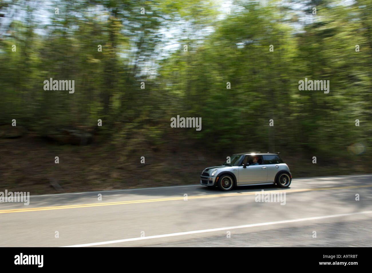 Mini cooper s hi-res stock photography and images - Alamy