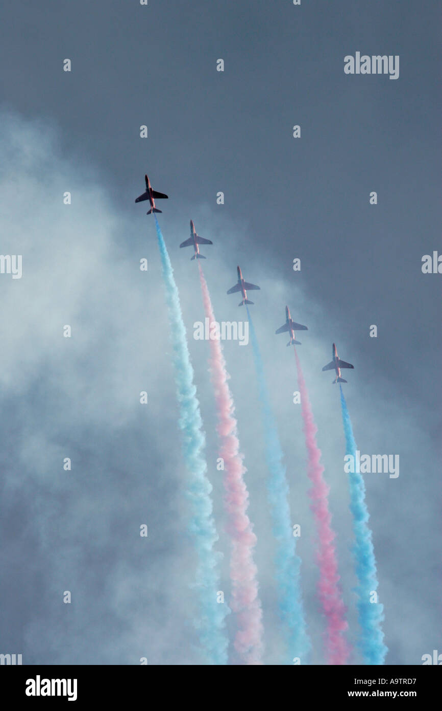 Royal Air Force Hawk T1A aerobatic display team Red Arrows at the ...