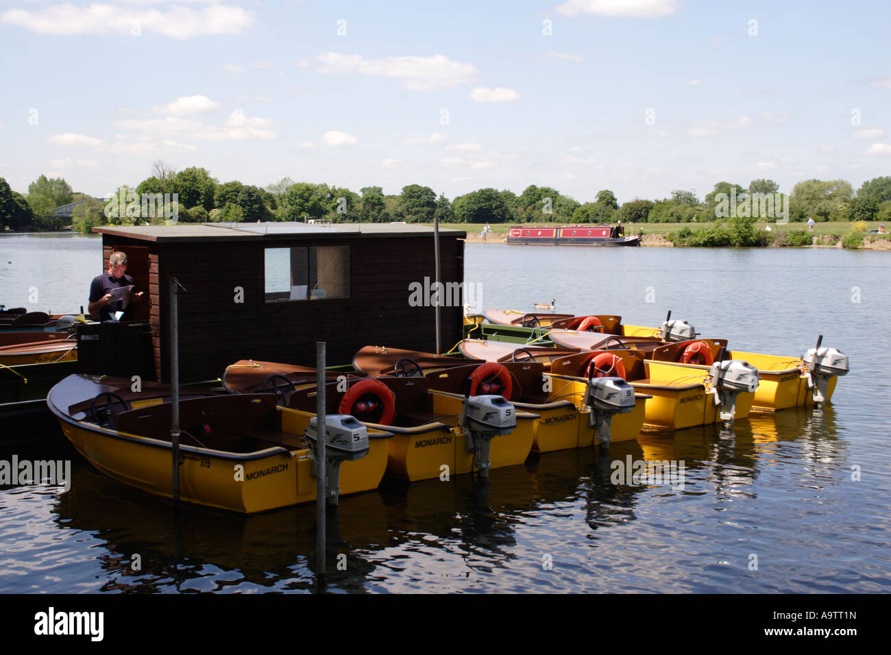 Windsor boats hi-res stock photography and images - Alamy