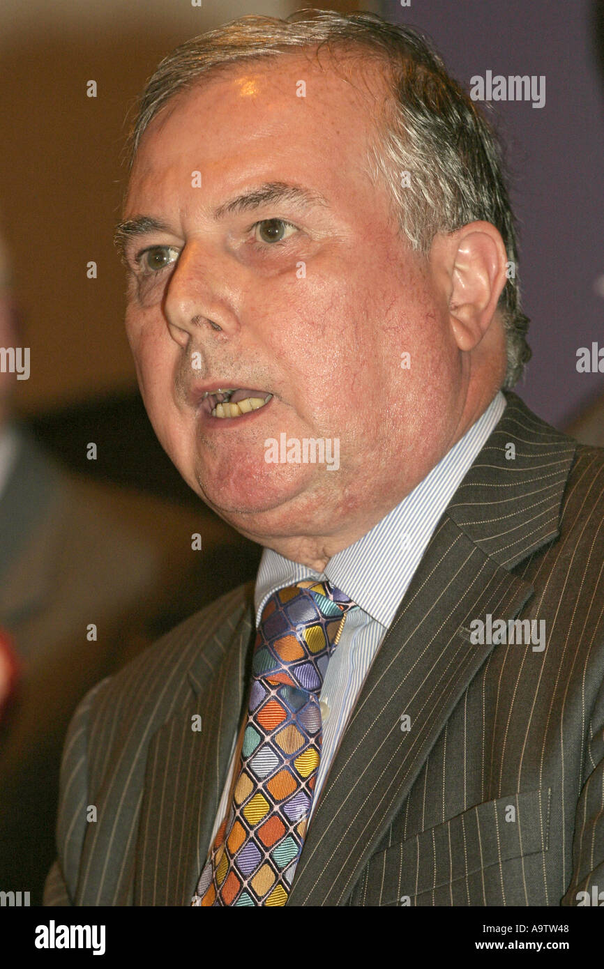 Sean neeson hi-res stock photography and images - Alamy