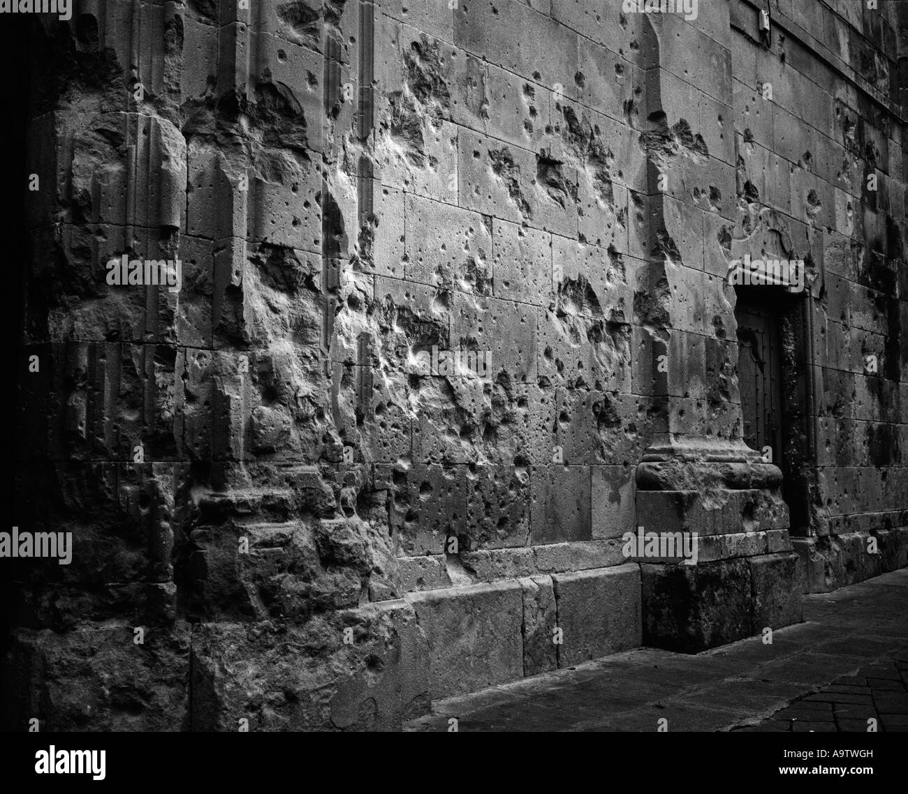 Inspiring building Black and White Stock Photos & Images - Alamy