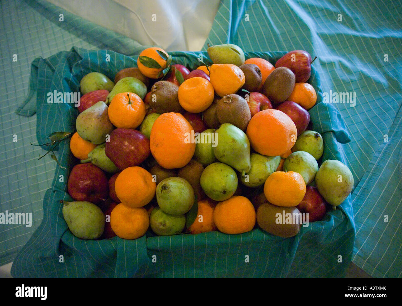 Hotel options hi-res stock photography and images - Alamy