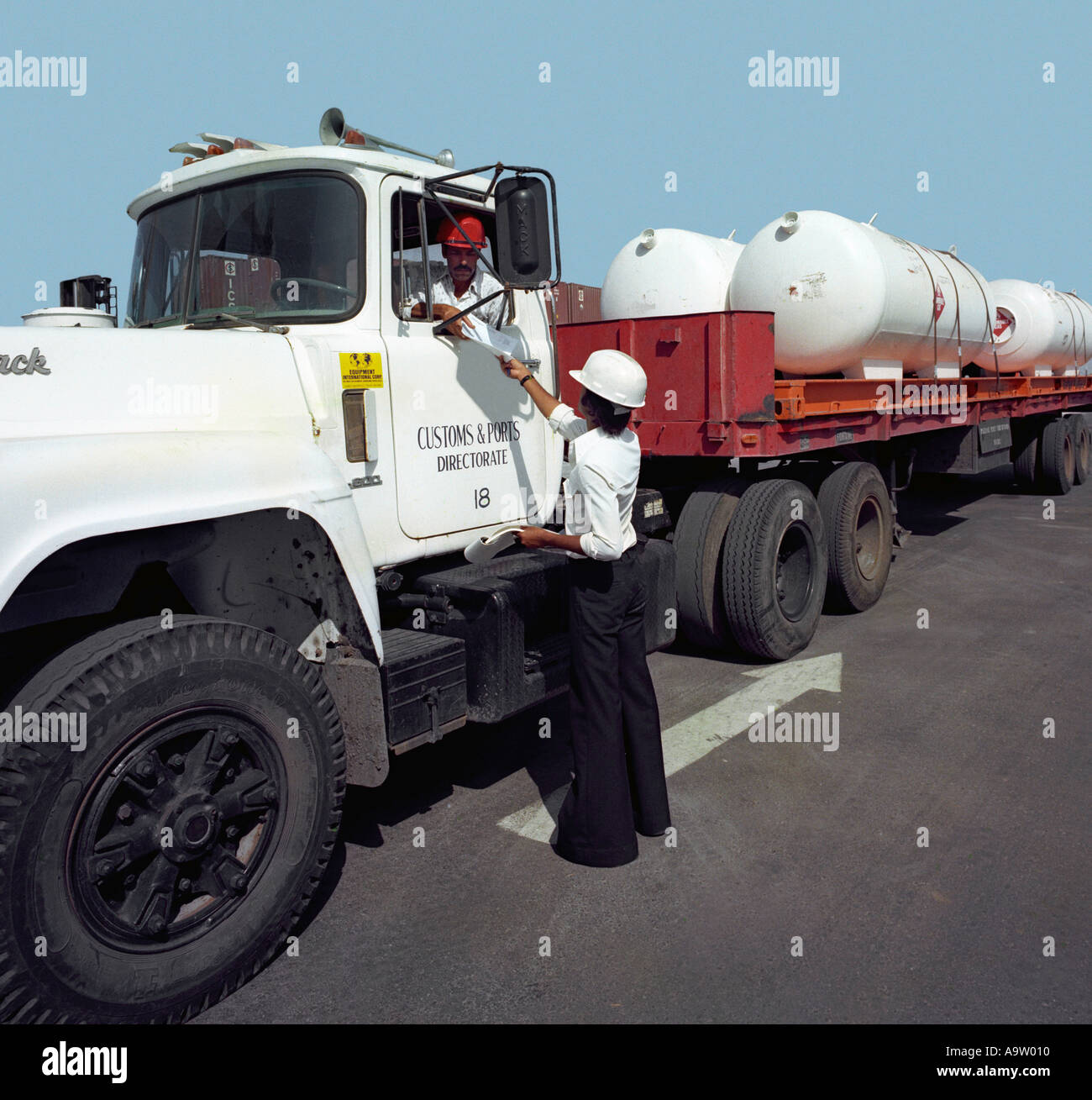 Dockside Customs inspection Arabian port Stock Photo - Alamy