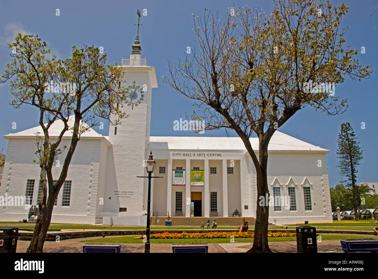 Hamilton Bermuda City Hall Arts Centre Stock Photo - Alamy