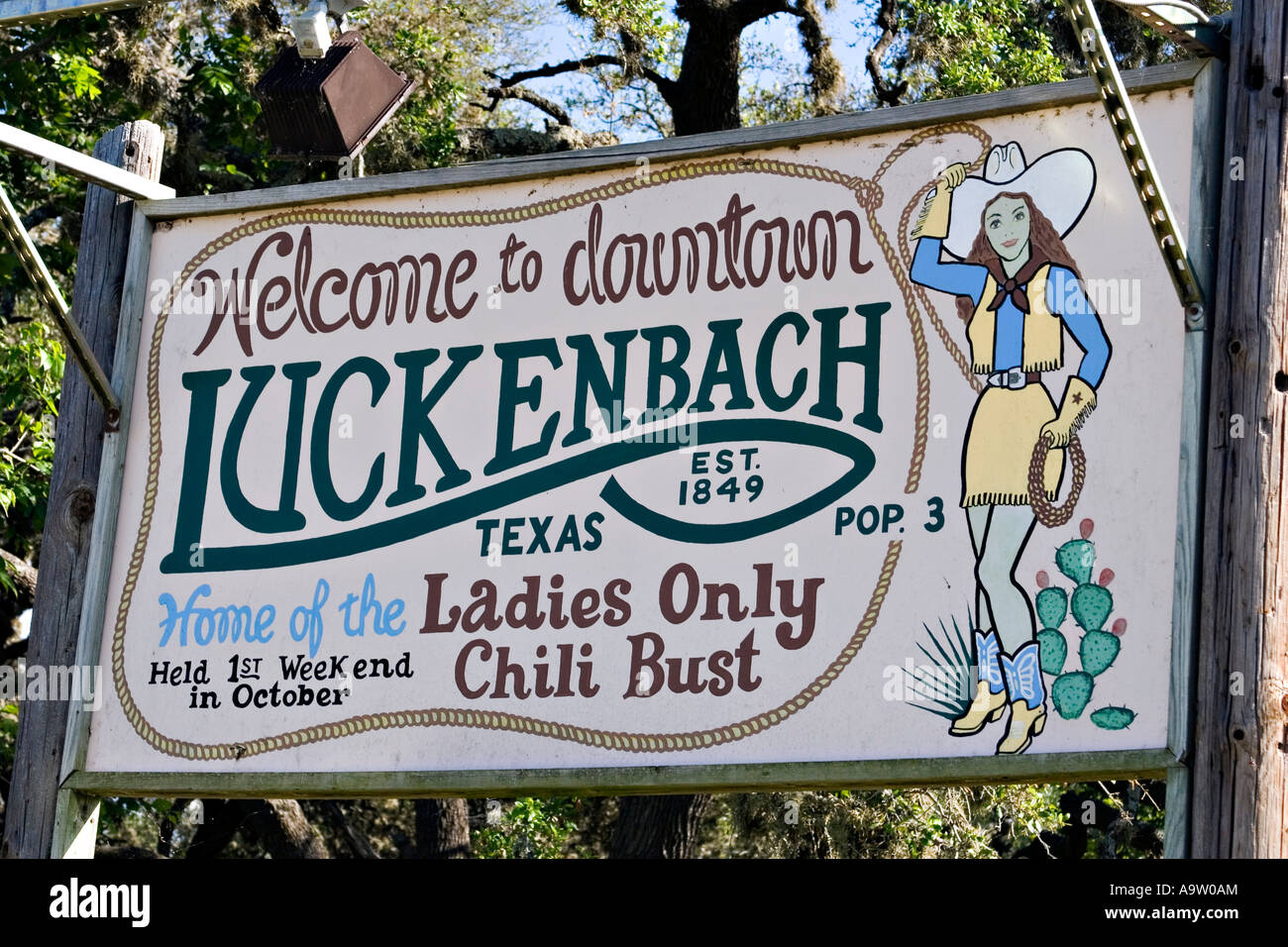 Sign posted saying Welcome to downtown Luckenbach Texas Stock Photo - Alamy