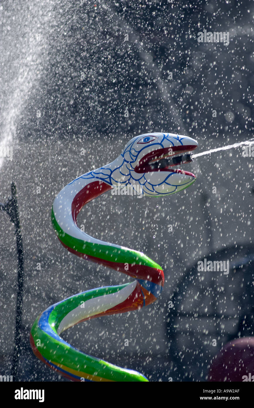 Le Serpent, Fontaine Igor Stravinsky Paris, France Stock Photo - Alamy
