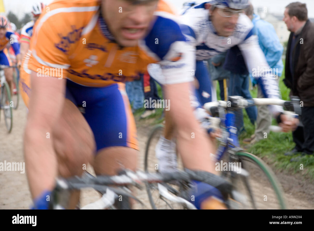 Paris-Roubaix 2005 cycle race Stock Photo - Alamy