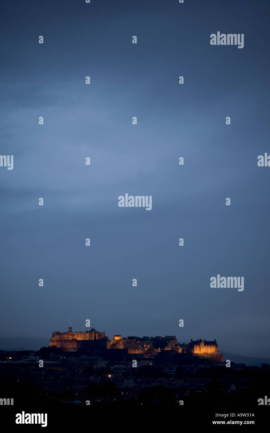 Edinburgh Castle at dusk Stock Photo - Alamy