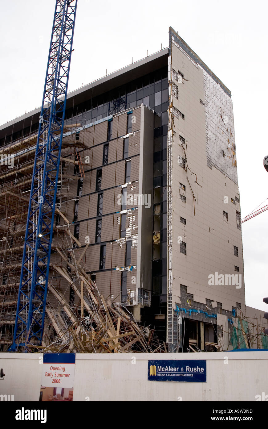 Milton Keynes scaffolding collapse Stock Photo - Alamy