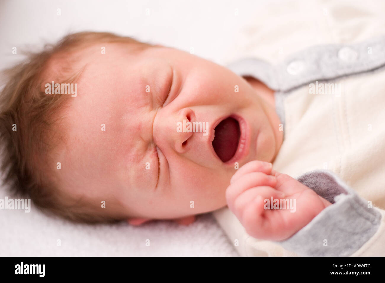 Sleepy babies hi-res stock photography and images - Alamy