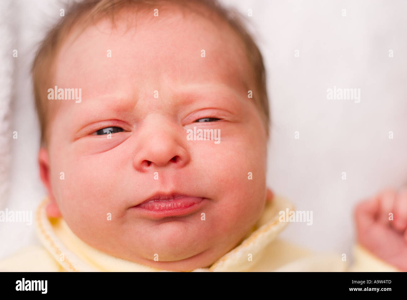 Sleepy babies hi-res stock photography and images - Alamy