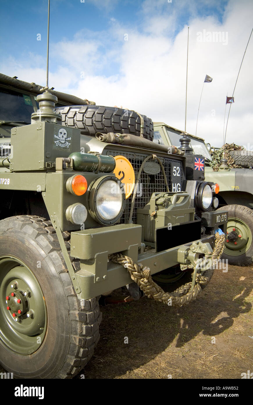 military vechical land rover off roader road 4 four wheel drive army ...