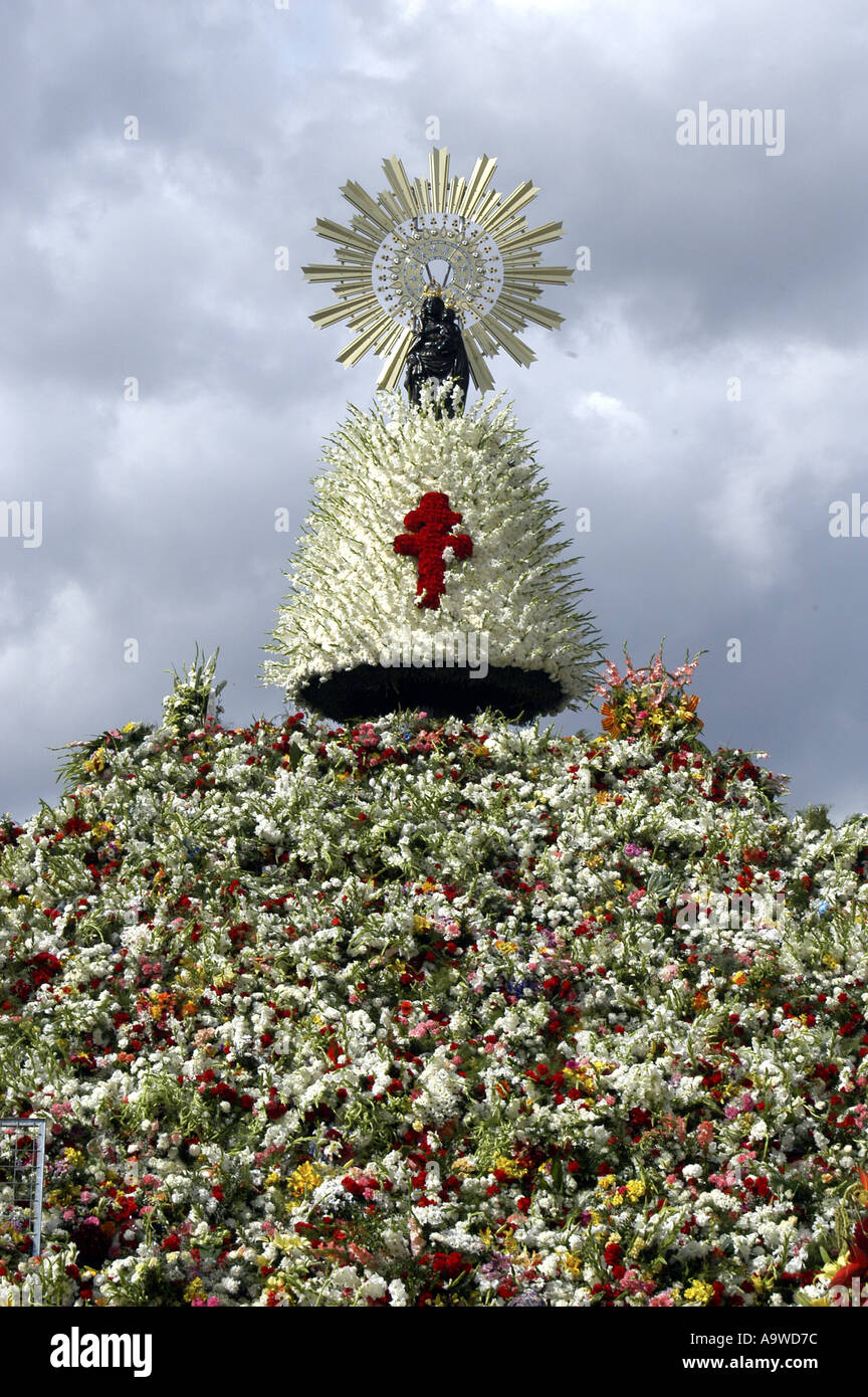 Virgin of El Pilar during the flower offering or Ofrenda in El Pilar ...