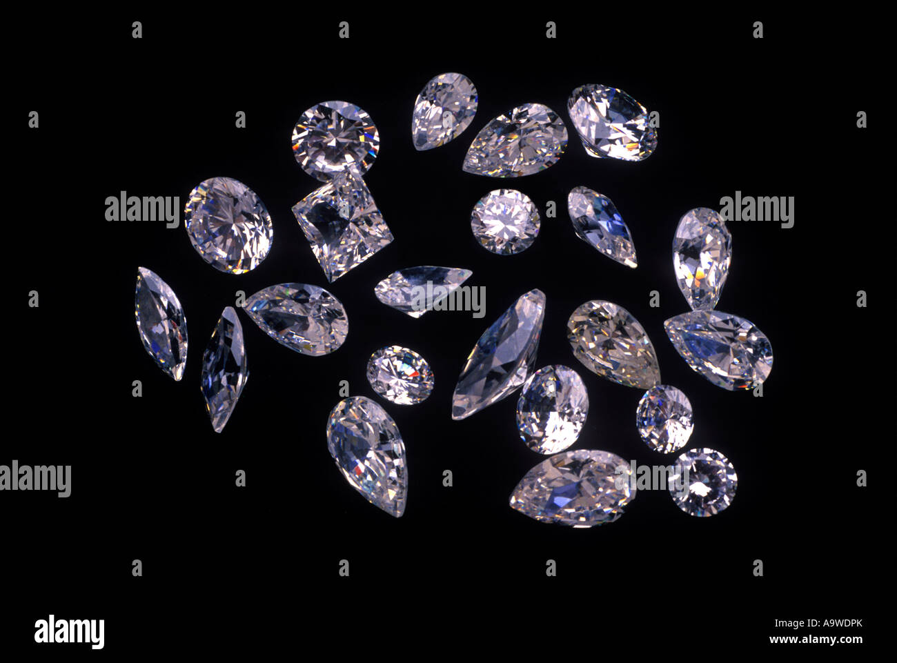 LARGE SIZE DIAMONDS ON PLAIN BLACK BACKGROUND Stock Photo - Alamy