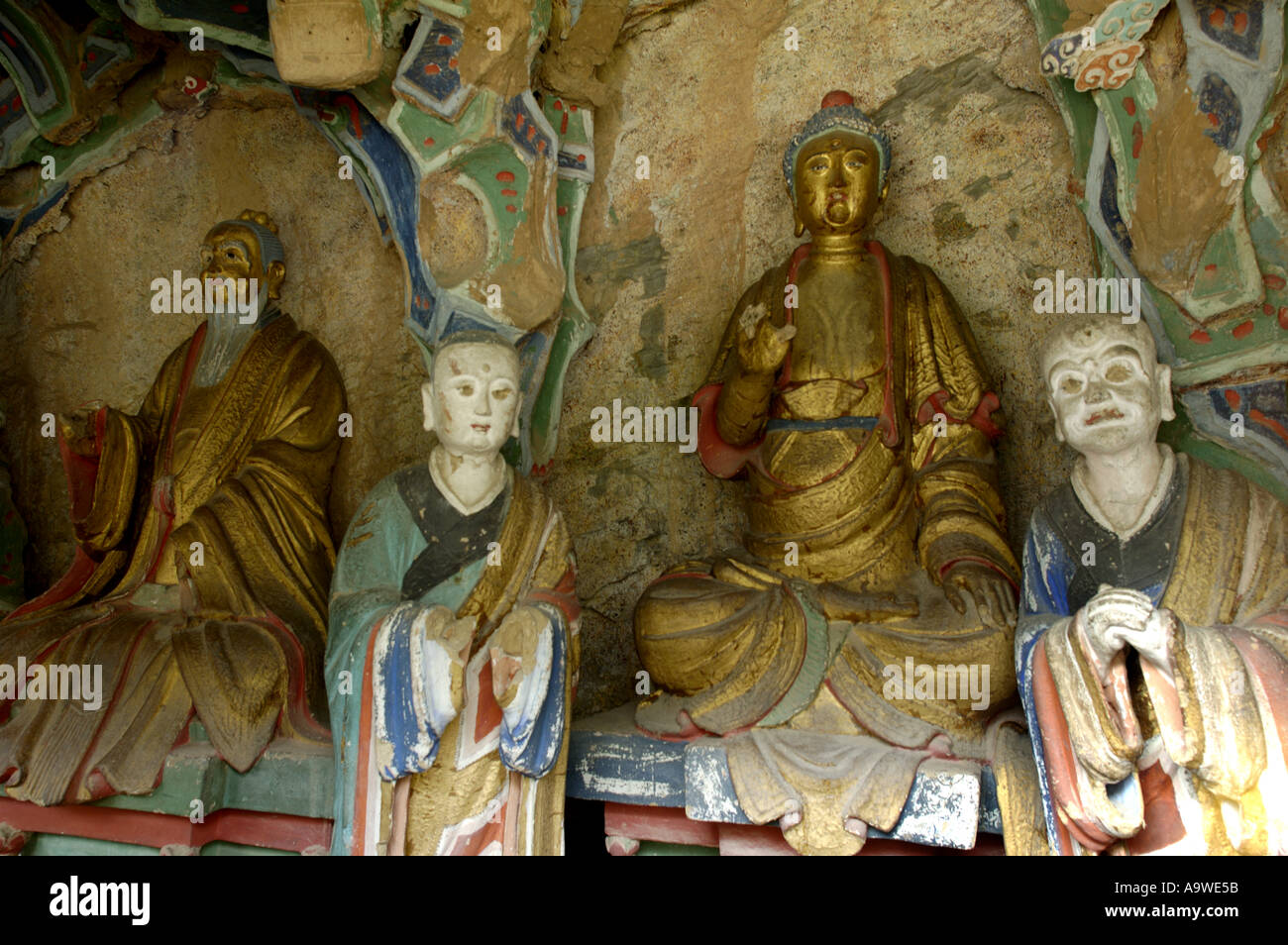 Buddha statues inside a temple at the Suspended Monastery, Heng Shan ...