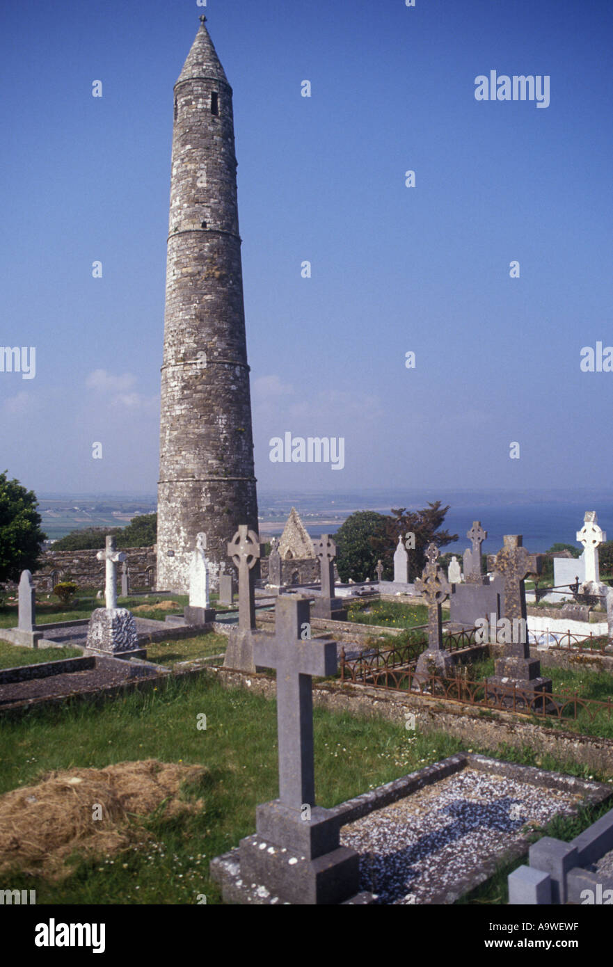 Ardmore round tower hi-res stock photography and images - Alamy