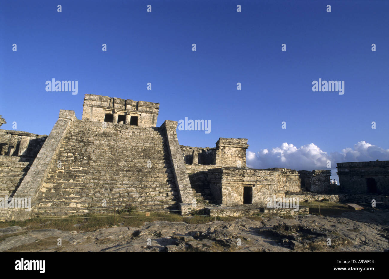 Stone pyramid of Tulum El Castillo, Yucatan, Mexico Stock Photo - Alamy