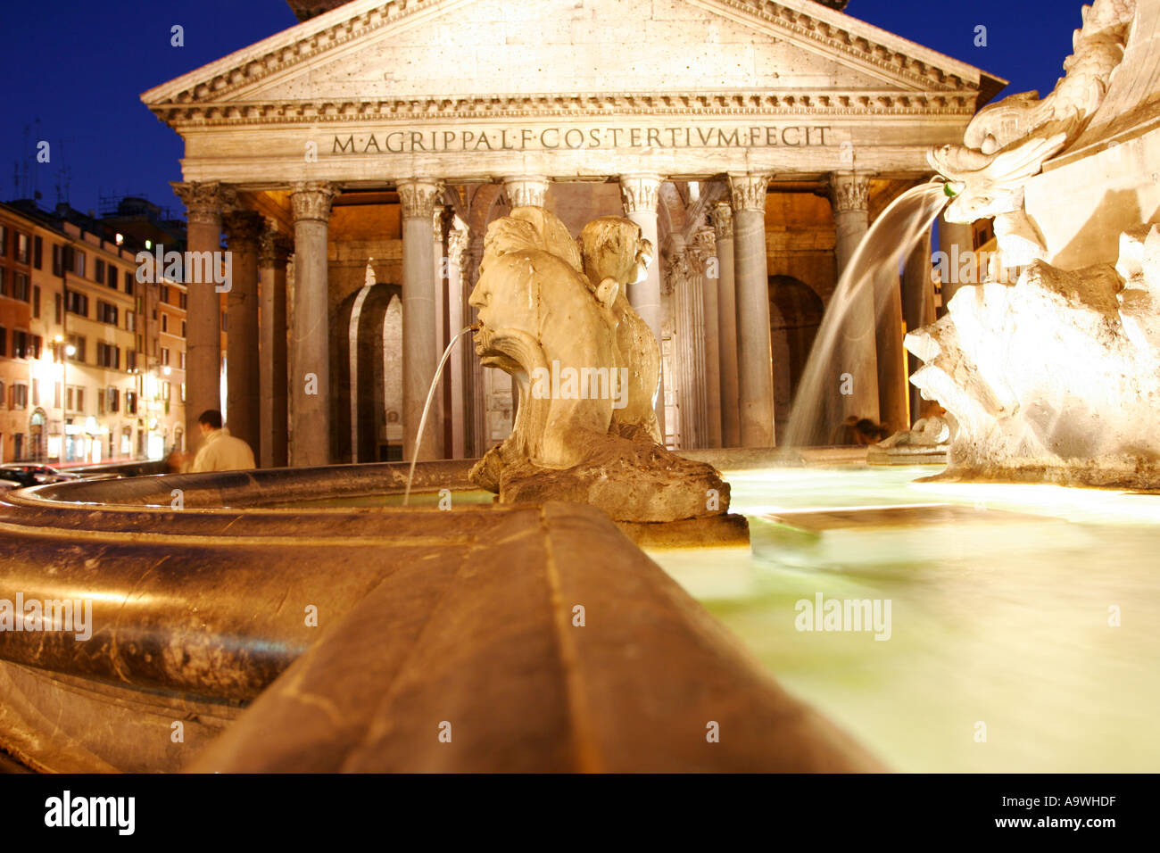 Tomb of raphael pantheon hi-res stock photography and images - Alamy
