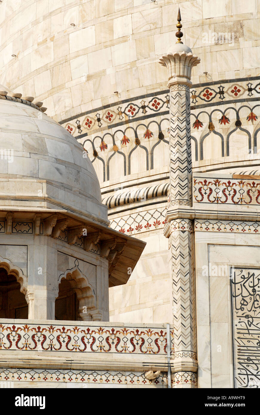 Inlay work on taj mahal hi-res stock photography and images - Alamy