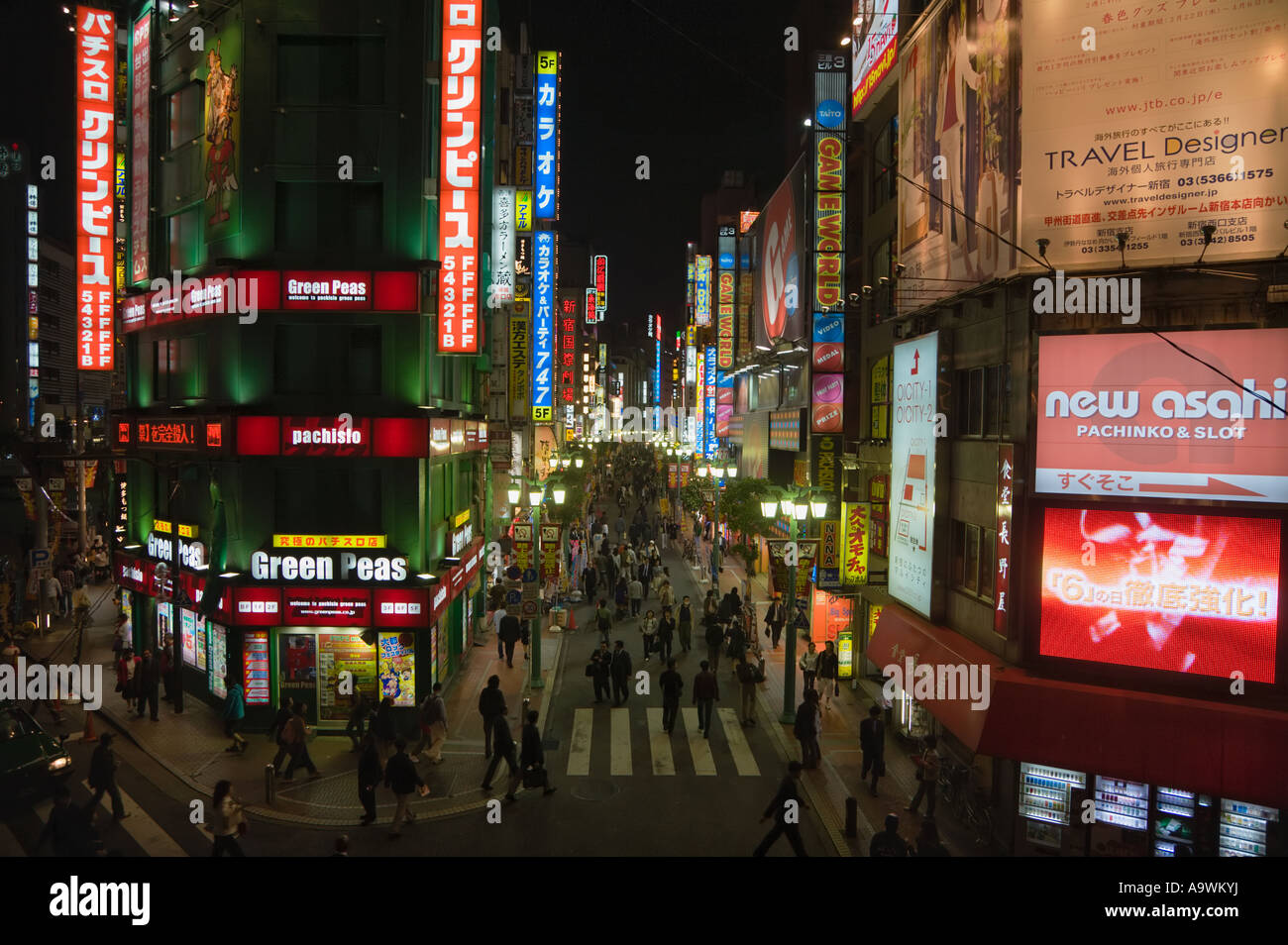 Neon lights in Shinjuku Tokyo Stock Photo - Alamy