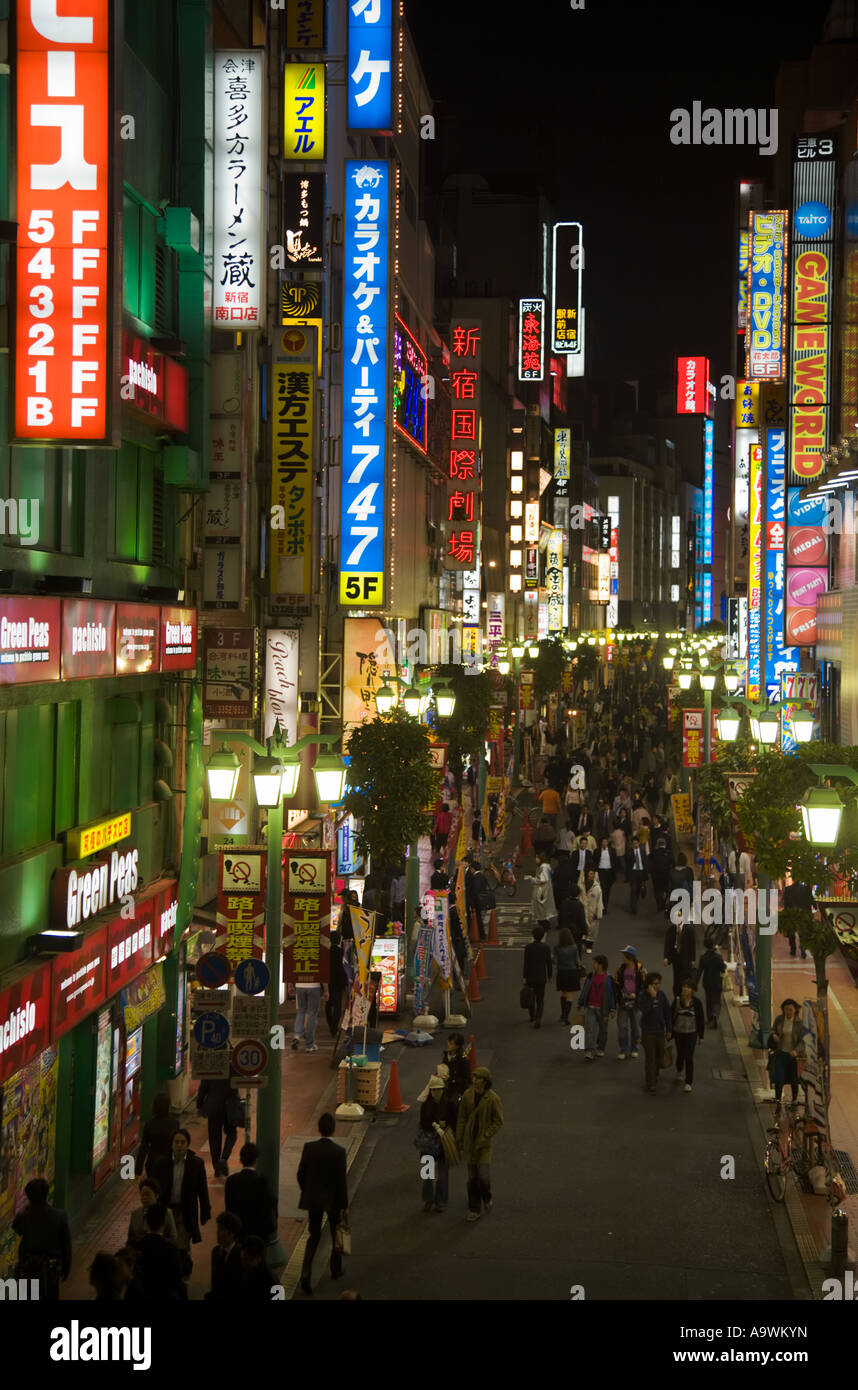 Neon lights in Shinjuku Tokyo Stock Photo - Alamy