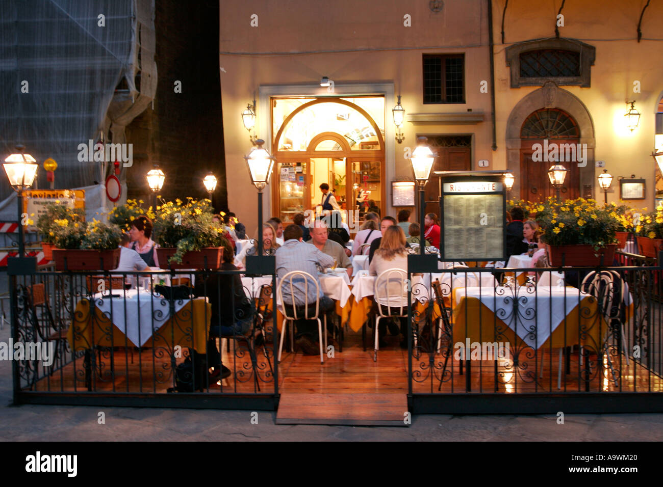 Restaurant florence and bridge hi-res stock photography and images - Alamy
