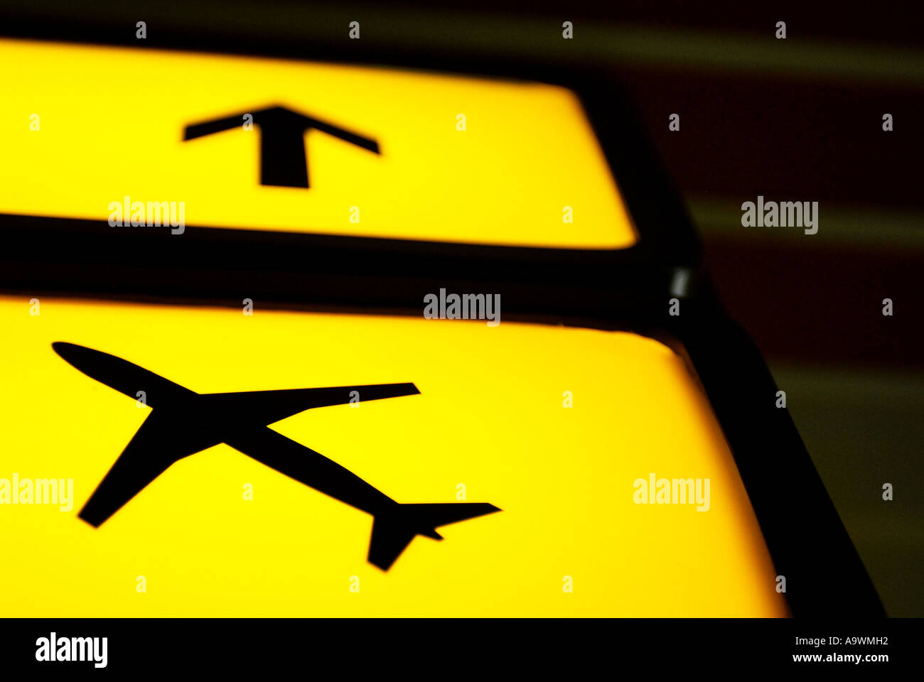 Oman muscat flight information board hi-res stock photography and ...