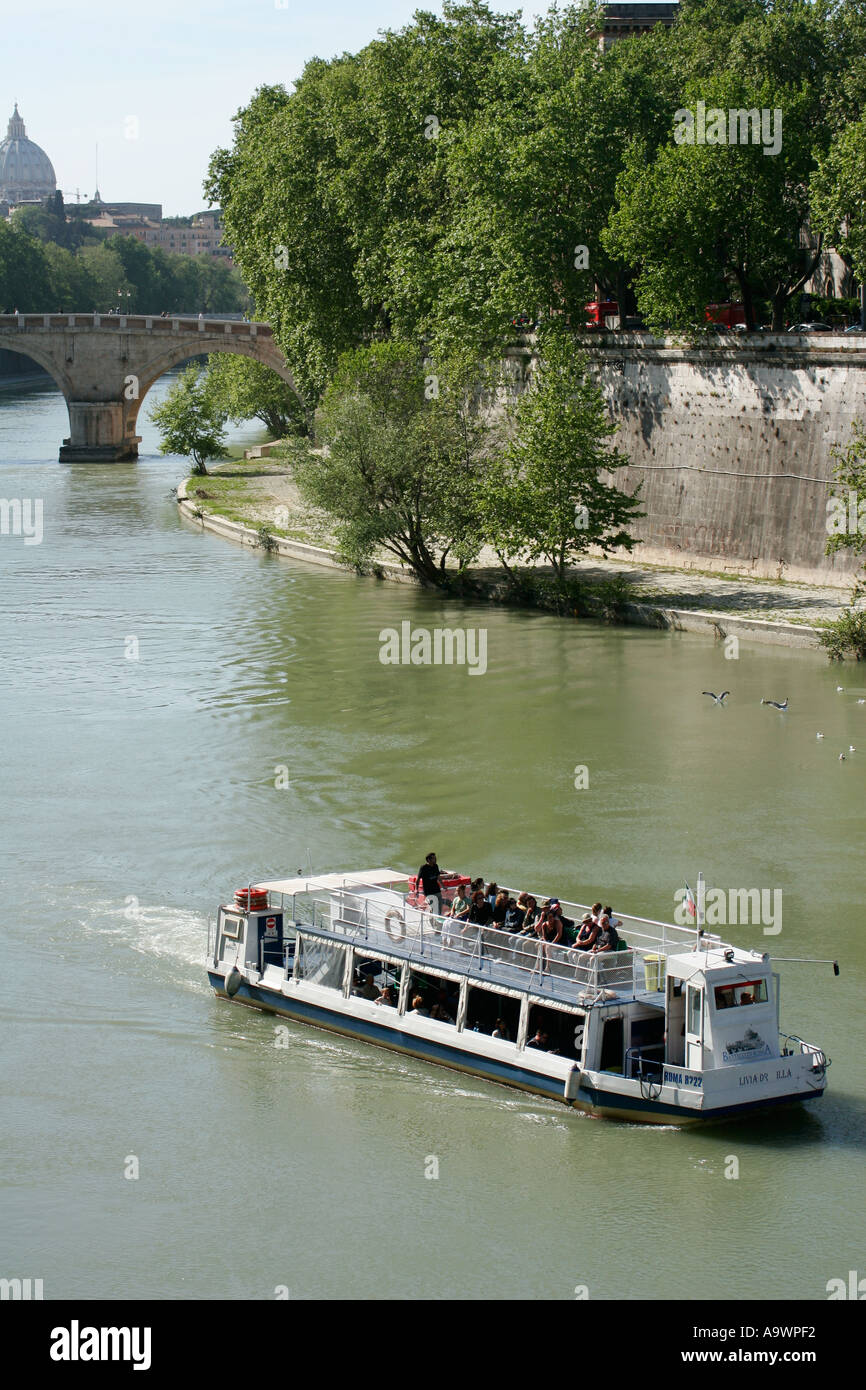 Tiber in rome hi-res stock photography and images - Alamy