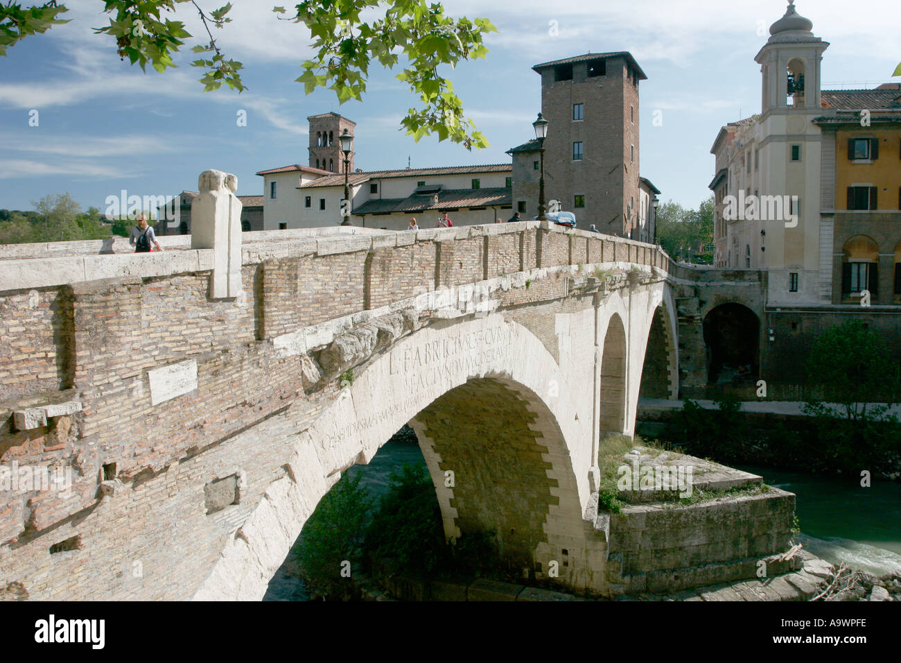 Ponte fabricio bridge ancient old rome hi-res stock photography and ...
