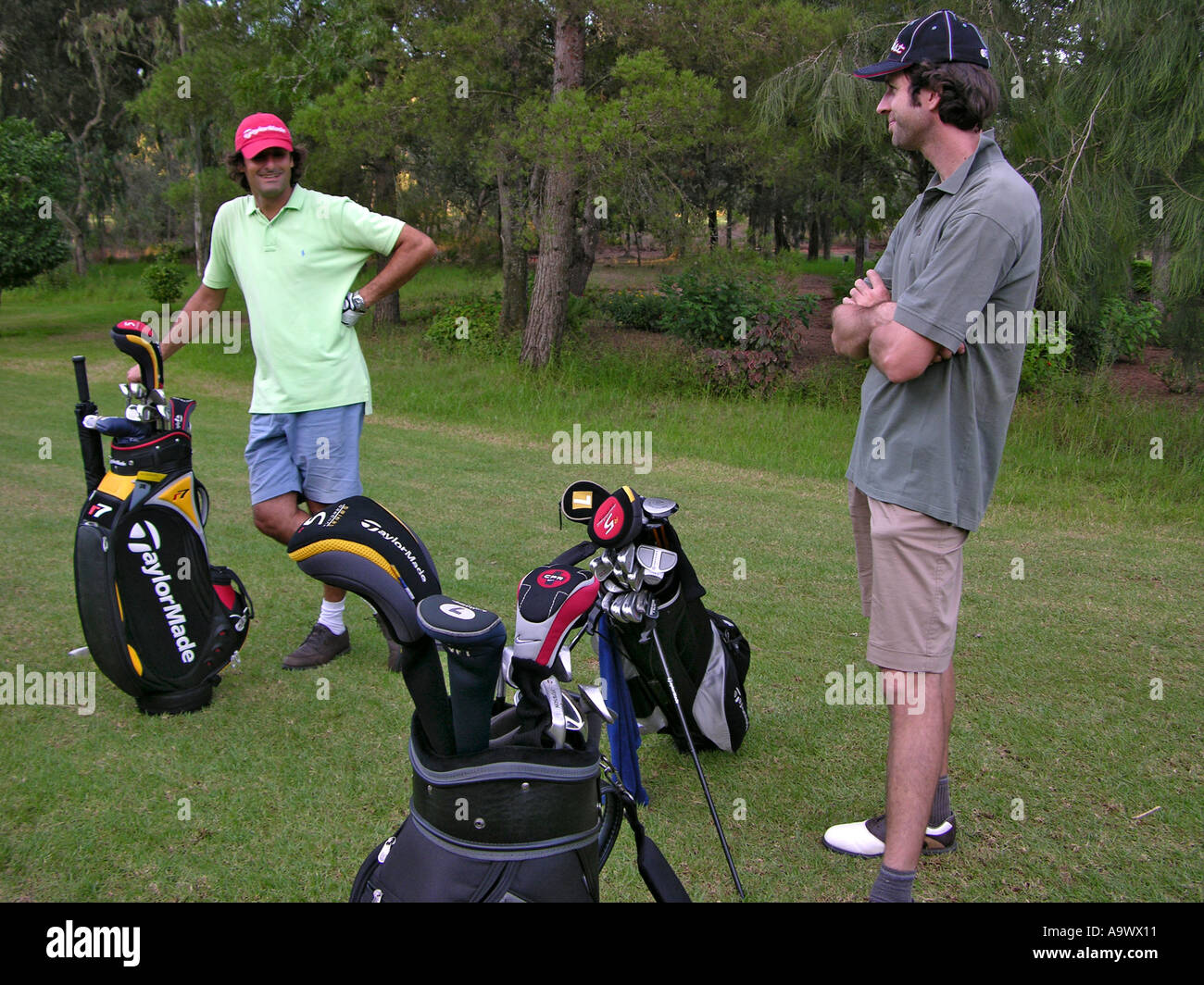 people playing golf Stock Photo - Alamy