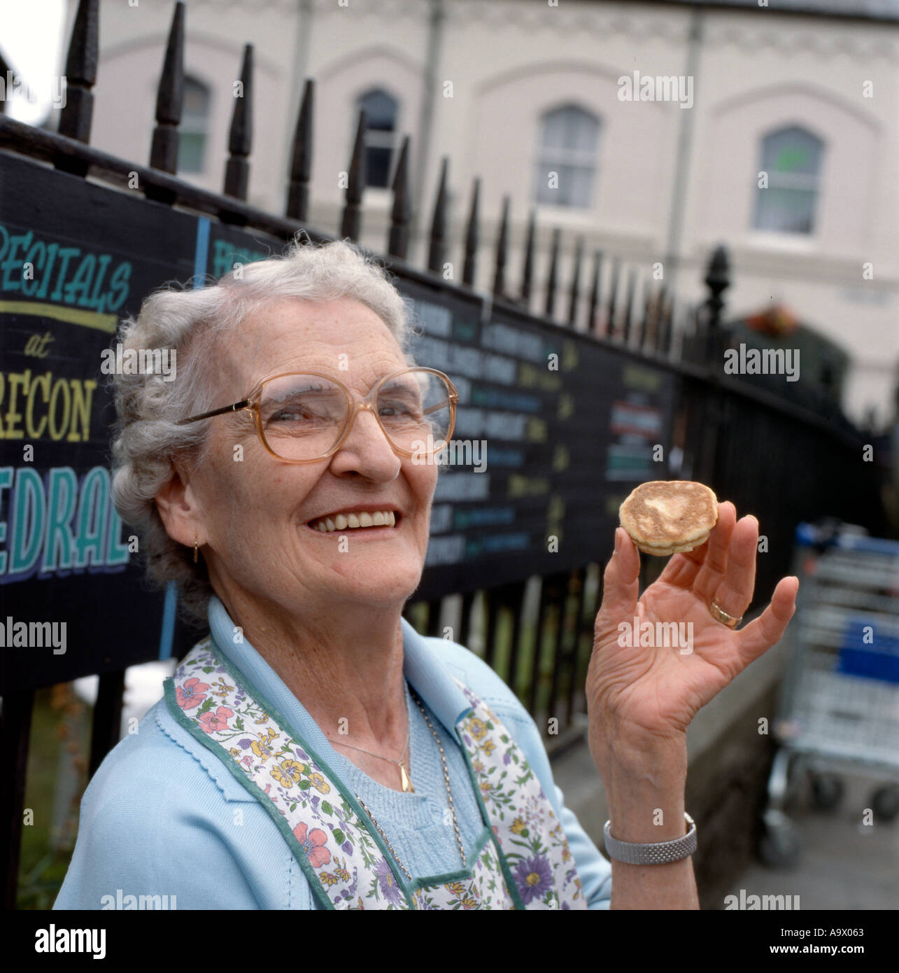 Welsh and proud hi-res stock photography and images - Alamy