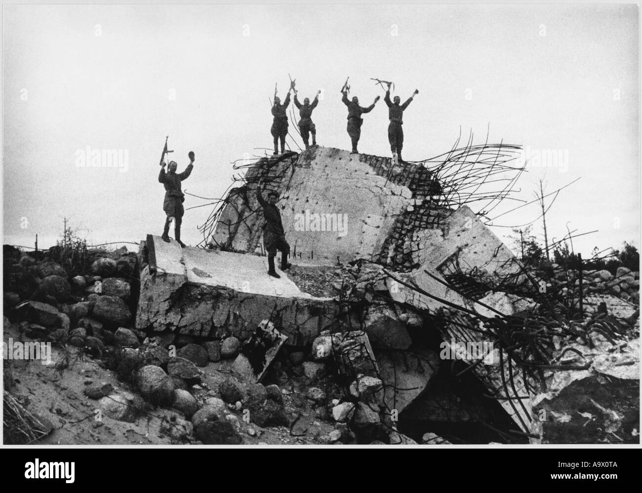 Russian end war berlin hi-res stock photography and images - Alamy