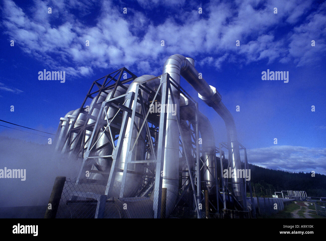 Geothermal power plant new zealand hi-res stock photography and images ...