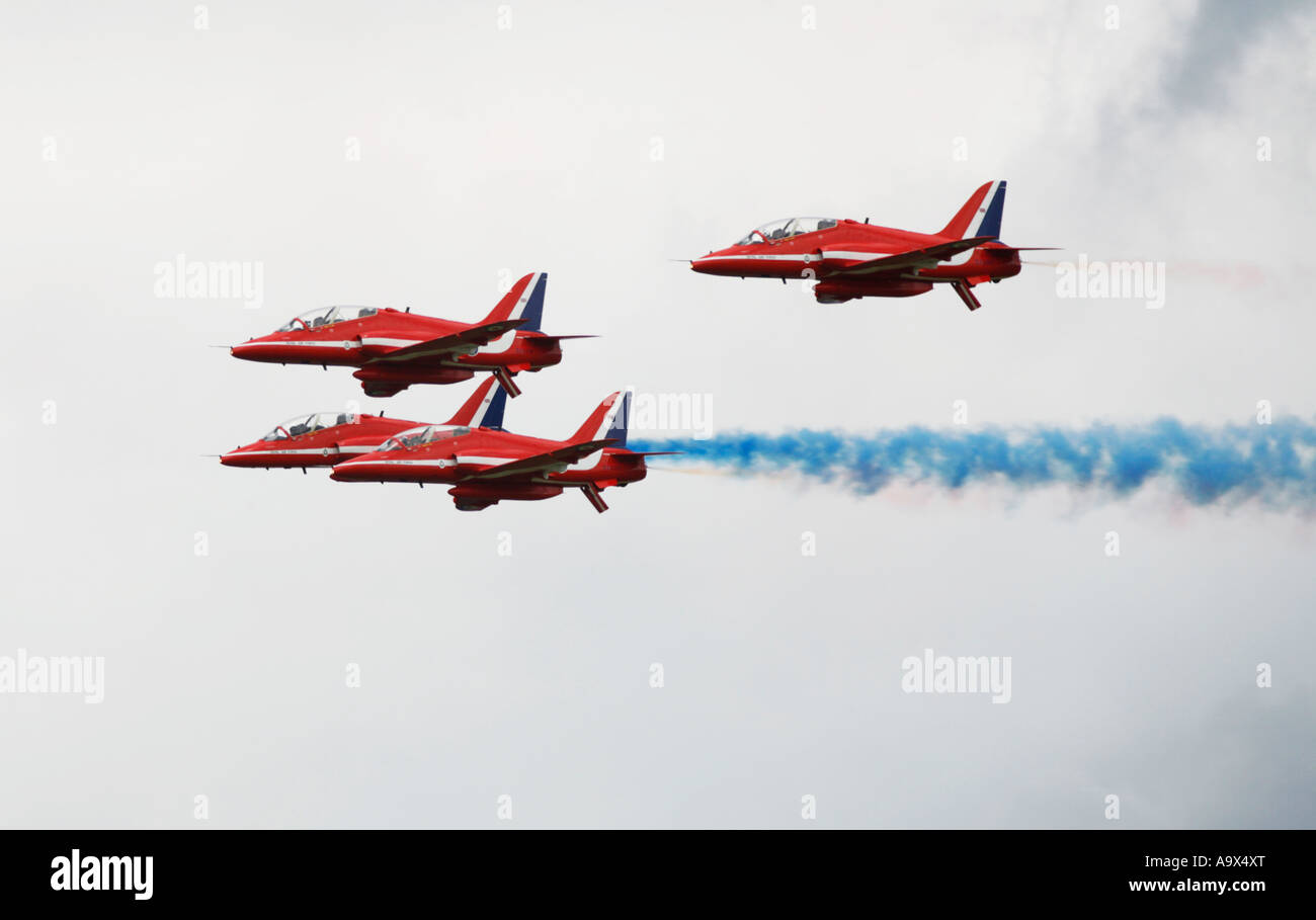 RAF Red Arrows BAE Hawk Trainer Aerobatic Display flying in close ...
