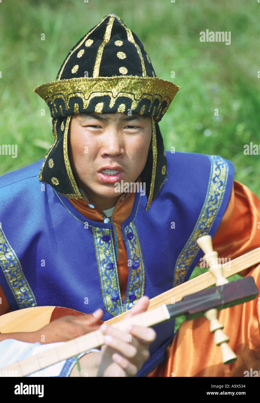 Mongolian folk music hi-res stock photography and images - Alamy