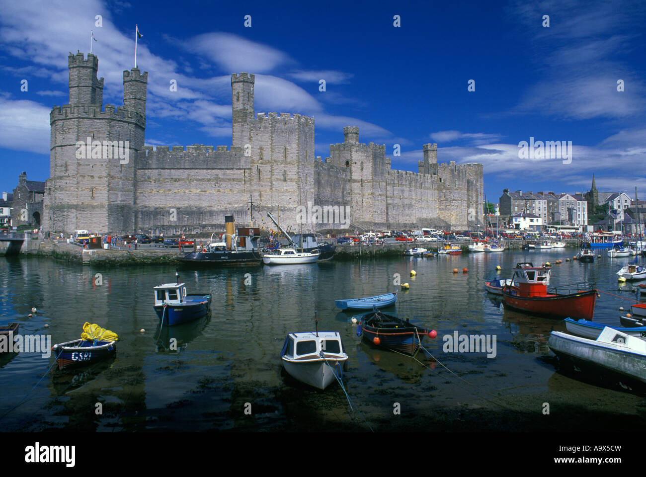 Gwynedd british great britain welsh attraction river caernarfon hi-res ...