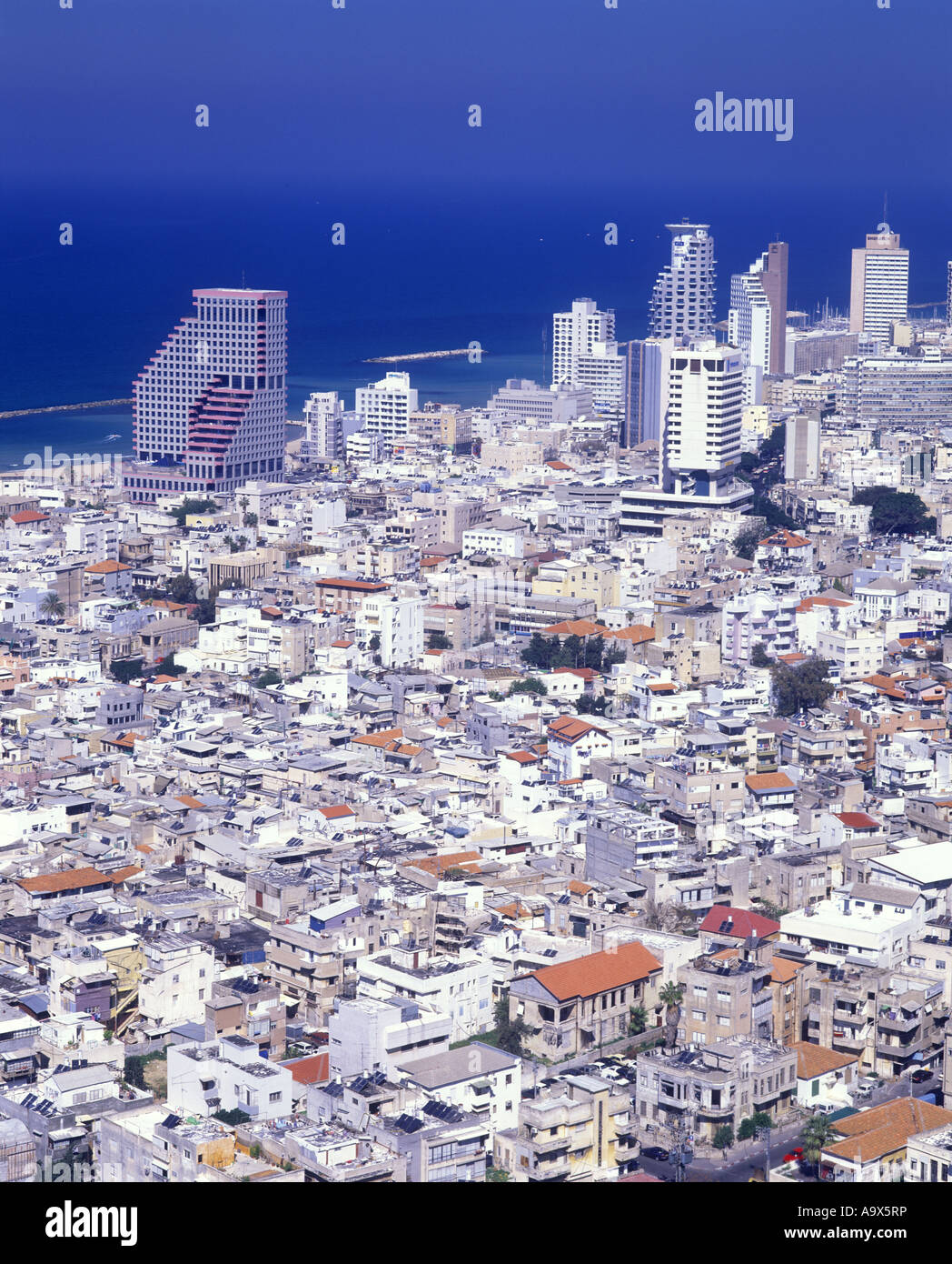 DOWNTOWN SKYLINE TEL AVIV ISRAEL Stock Photo - Alamy
